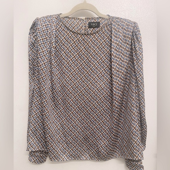 Vici | Tops | Vici Collection Print Satin Blouse | Poshmark